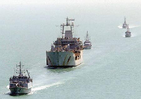 First aid ship docks in Umm Qasr - ABC News