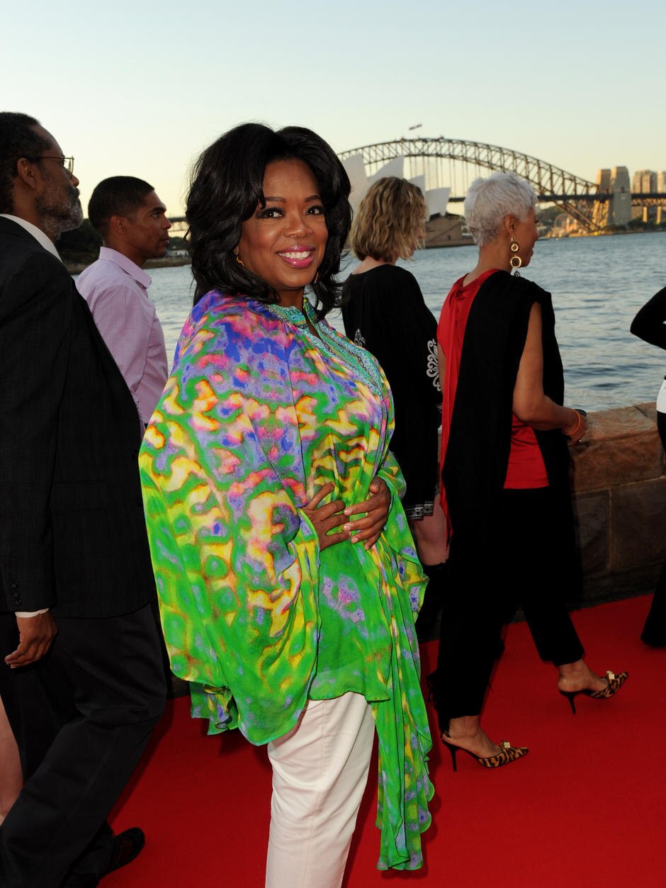 Harbour Bridge lights up for Oprah - ABC News