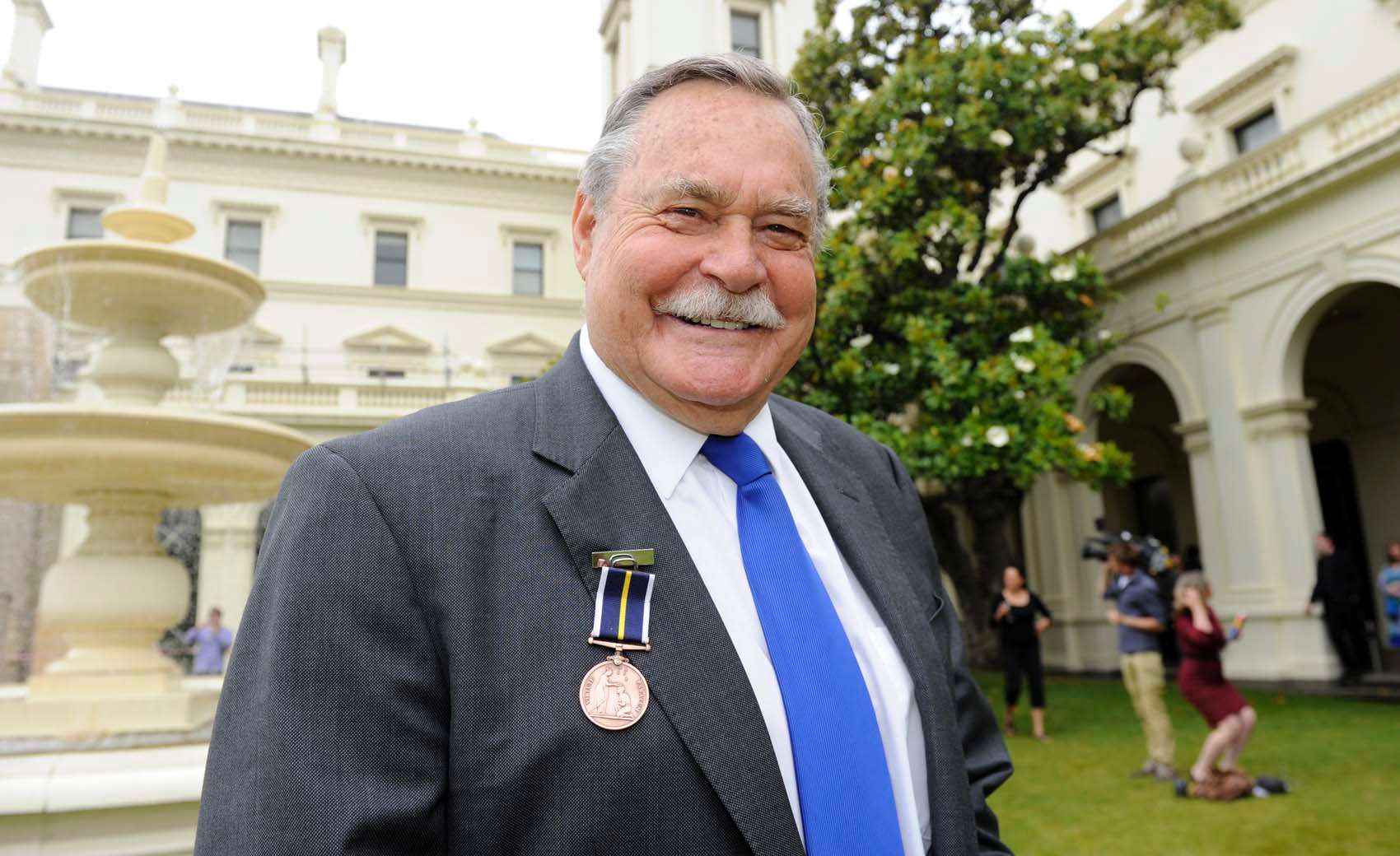 Barassi awarded for bravery - ABC News