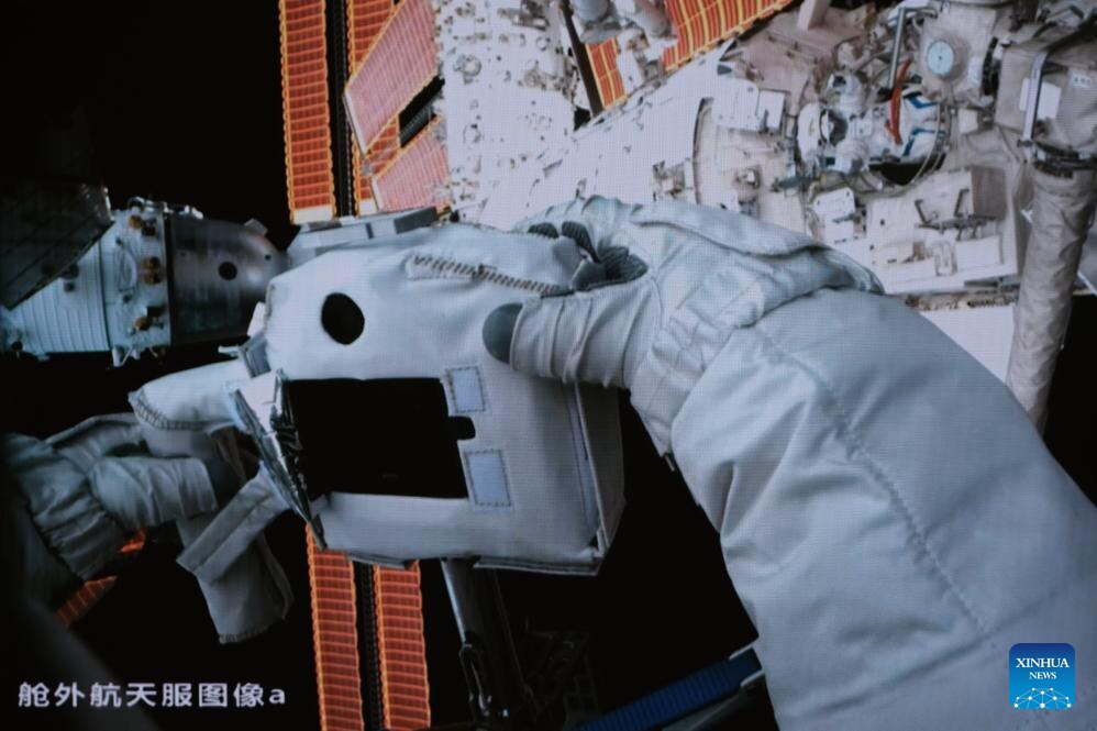 Chinese astronauts complete their longest spacewalk outside Tiangong ...
