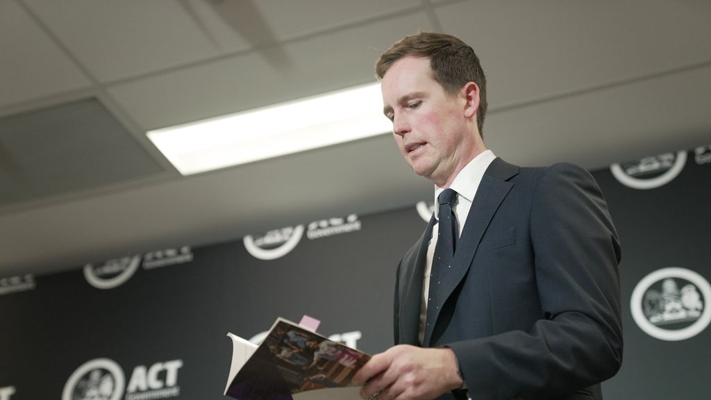 Chris Steel delivers mid-year budget update for the ACT - ABC News