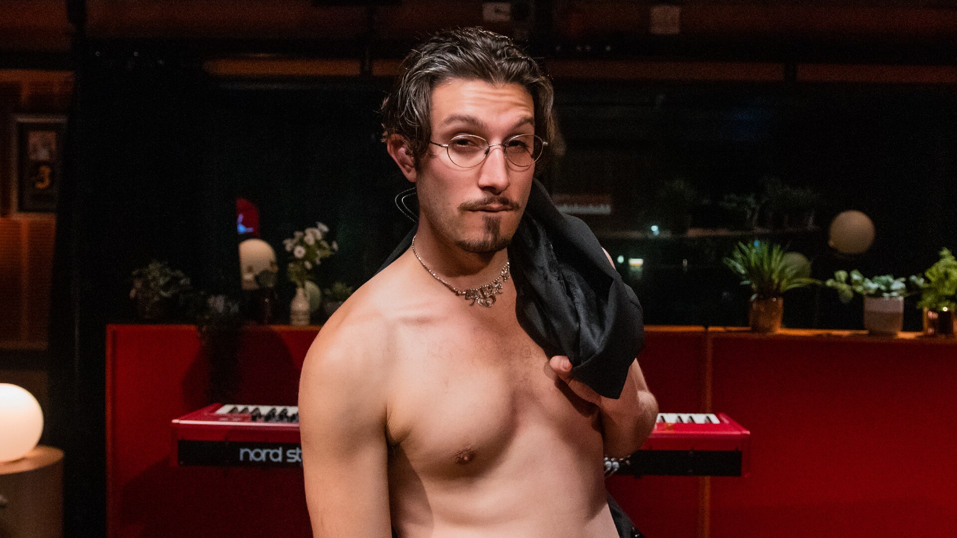 bbno$ covers Right Said Fred 'I'm Too Sexy' for Like A Version - triple j