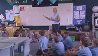 Teacher fast-track plan for SA - ABC News