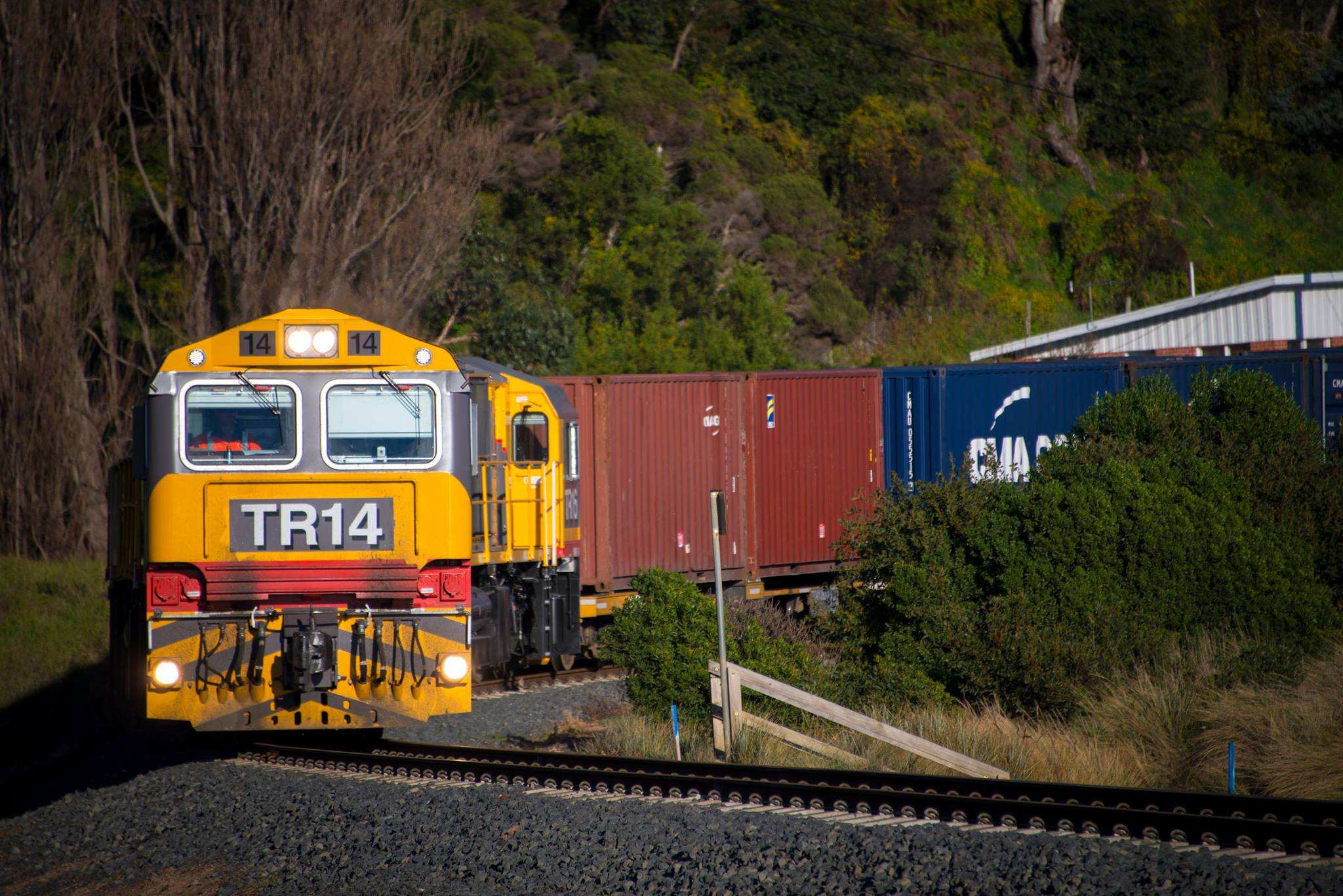 Number of near misses at level crossings in Tasmania near-doubles in a ...