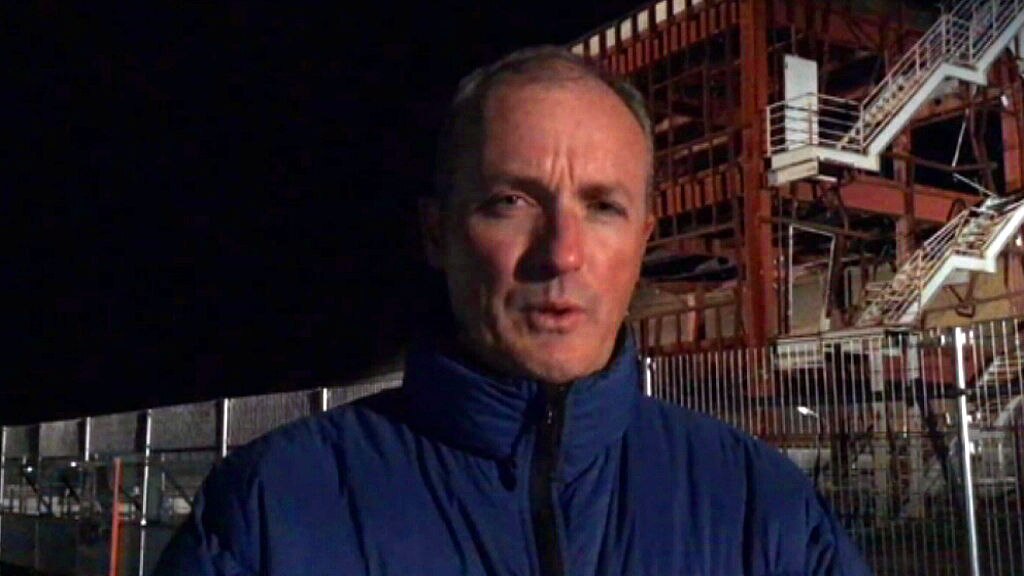 Fukushima anniversary: NSW firefighter Rob McNeil returns five years ...