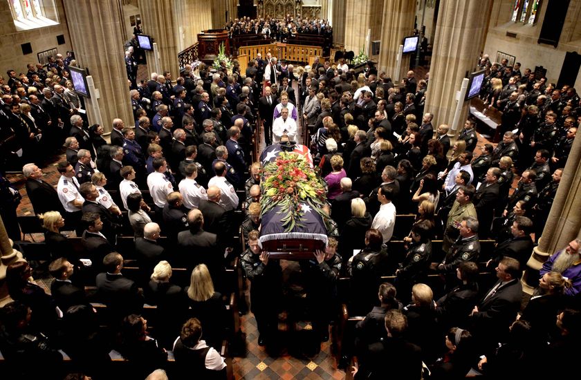 Shot policeman honoured at Sydney funeral - ABC News