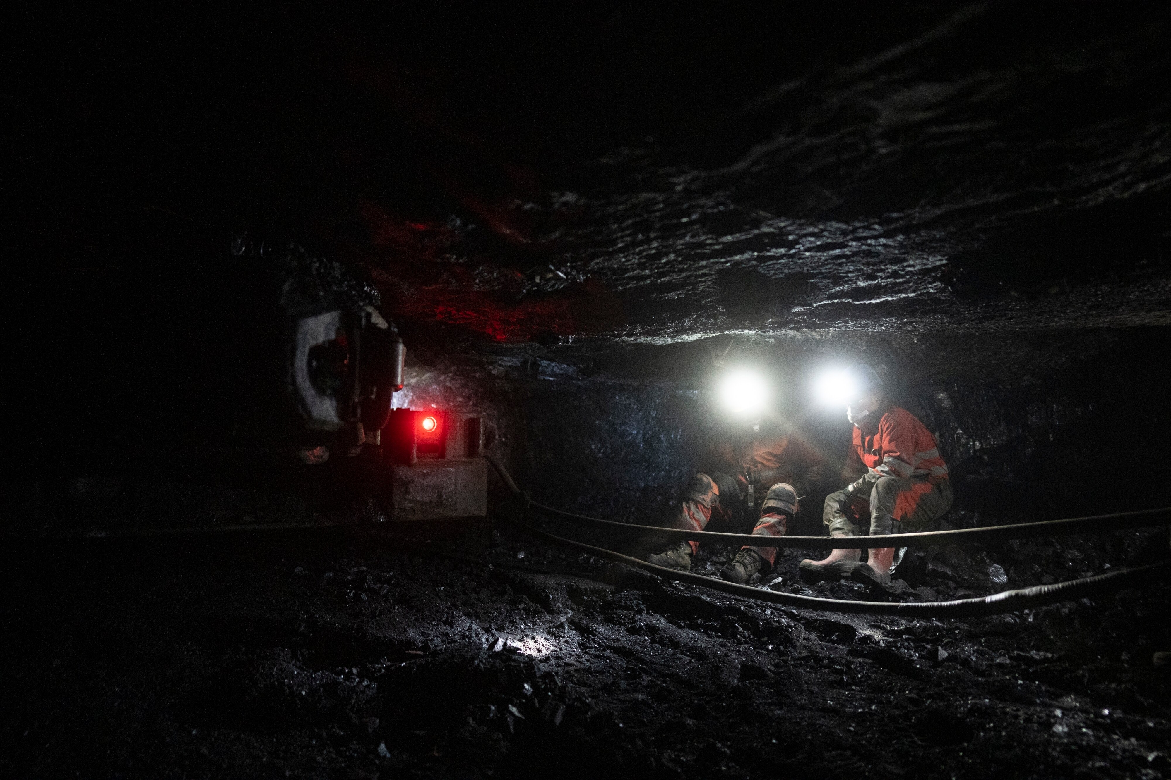 Norway's last Arctic miners are struggling with coal mine's end - ABC News