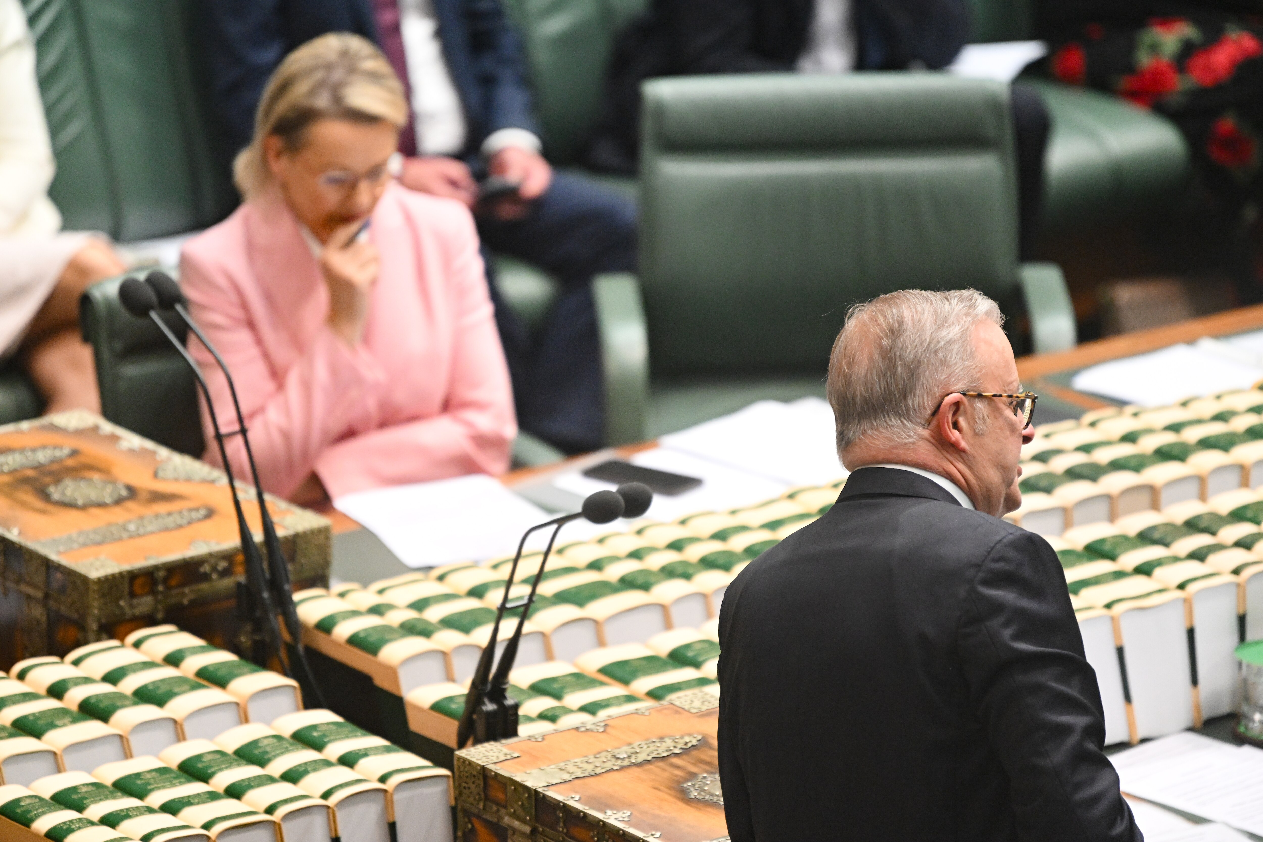 Parliament returns, are pollies on their best behaviour? - ABC listen