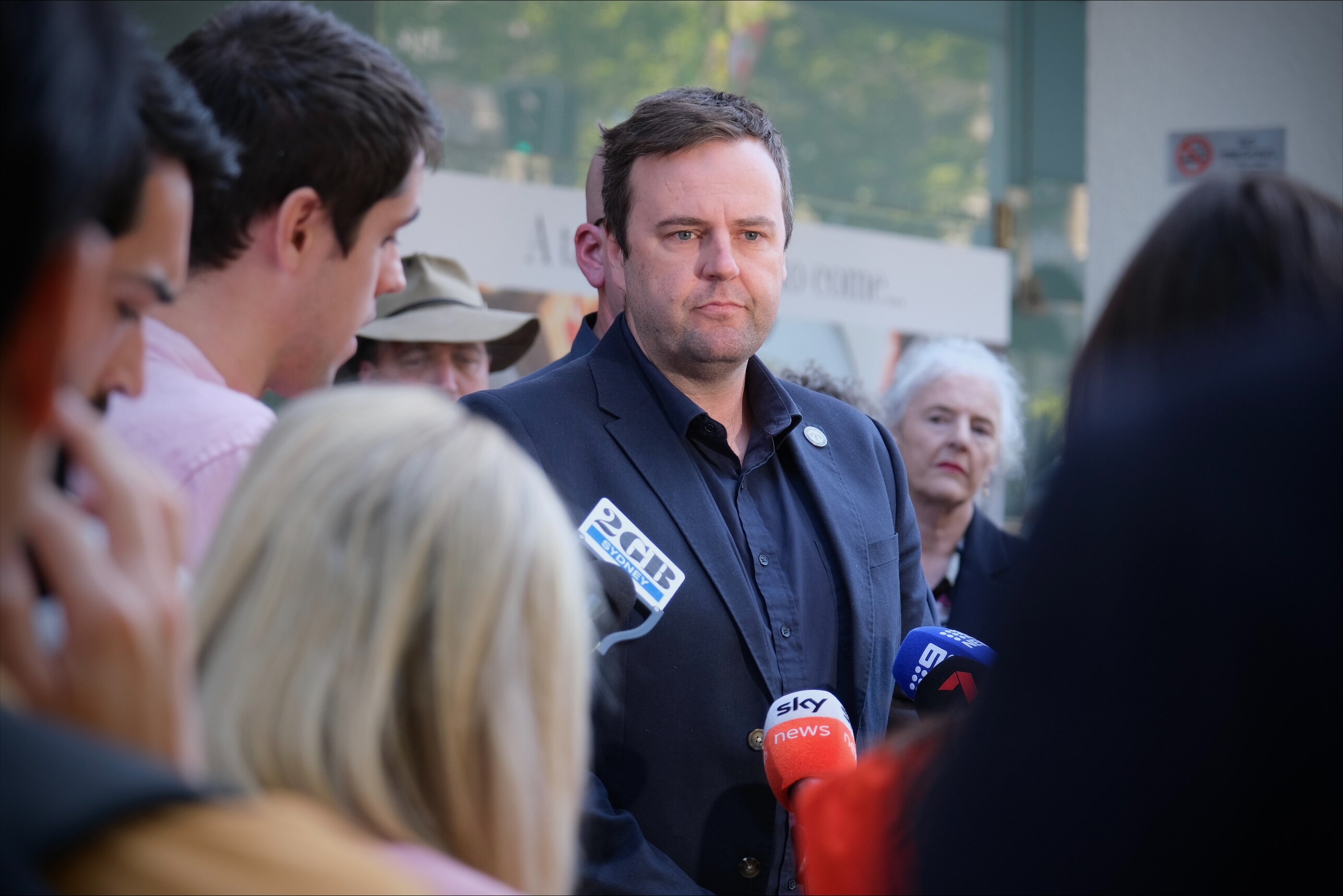 Sydney Trains employees offered 13 per cent pay rise by NSW government ...