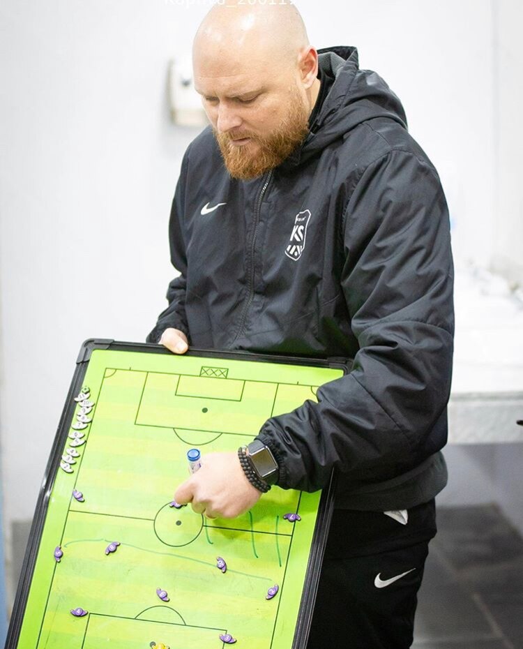 Adelaide coach Simon Catanzaro travels to Barcelona to chase football ...