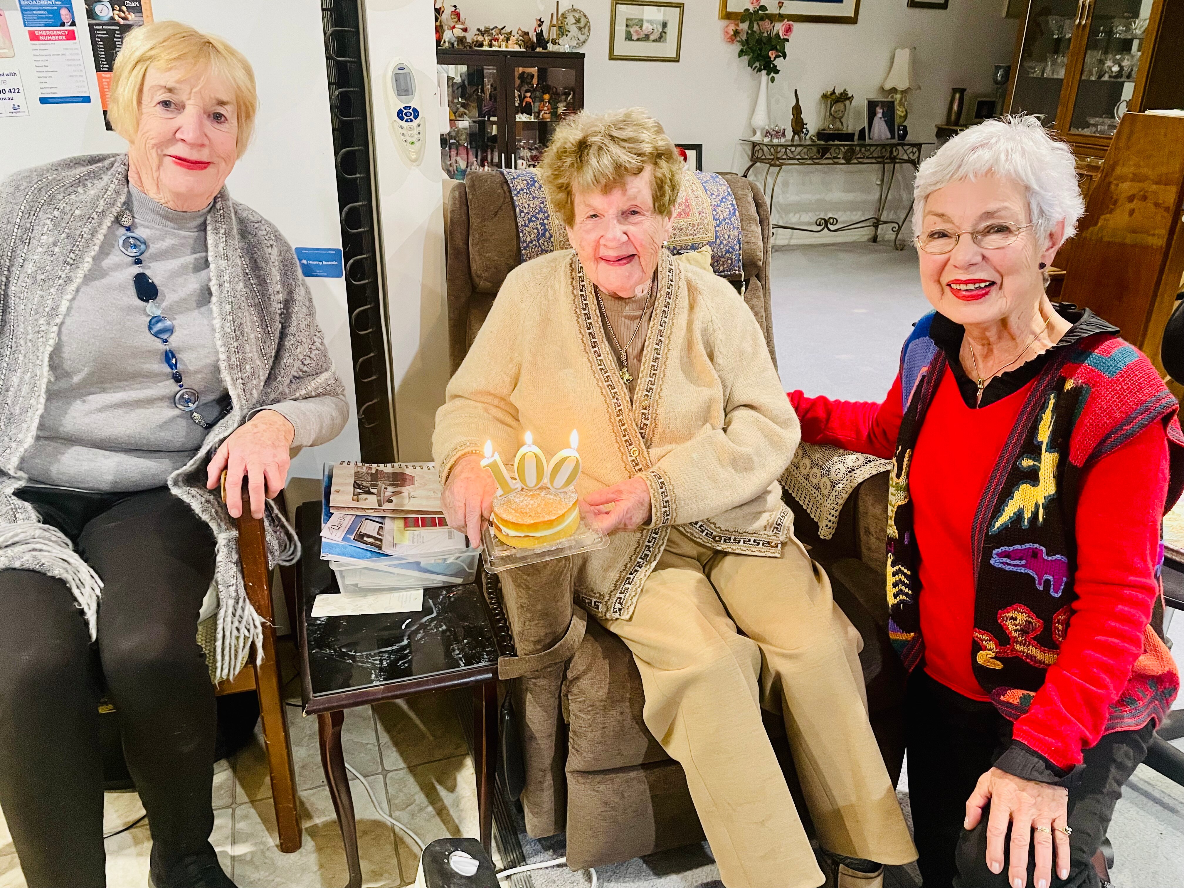 Gippsland piano teacher Judy Hall celebrates turning 100 - ABC News