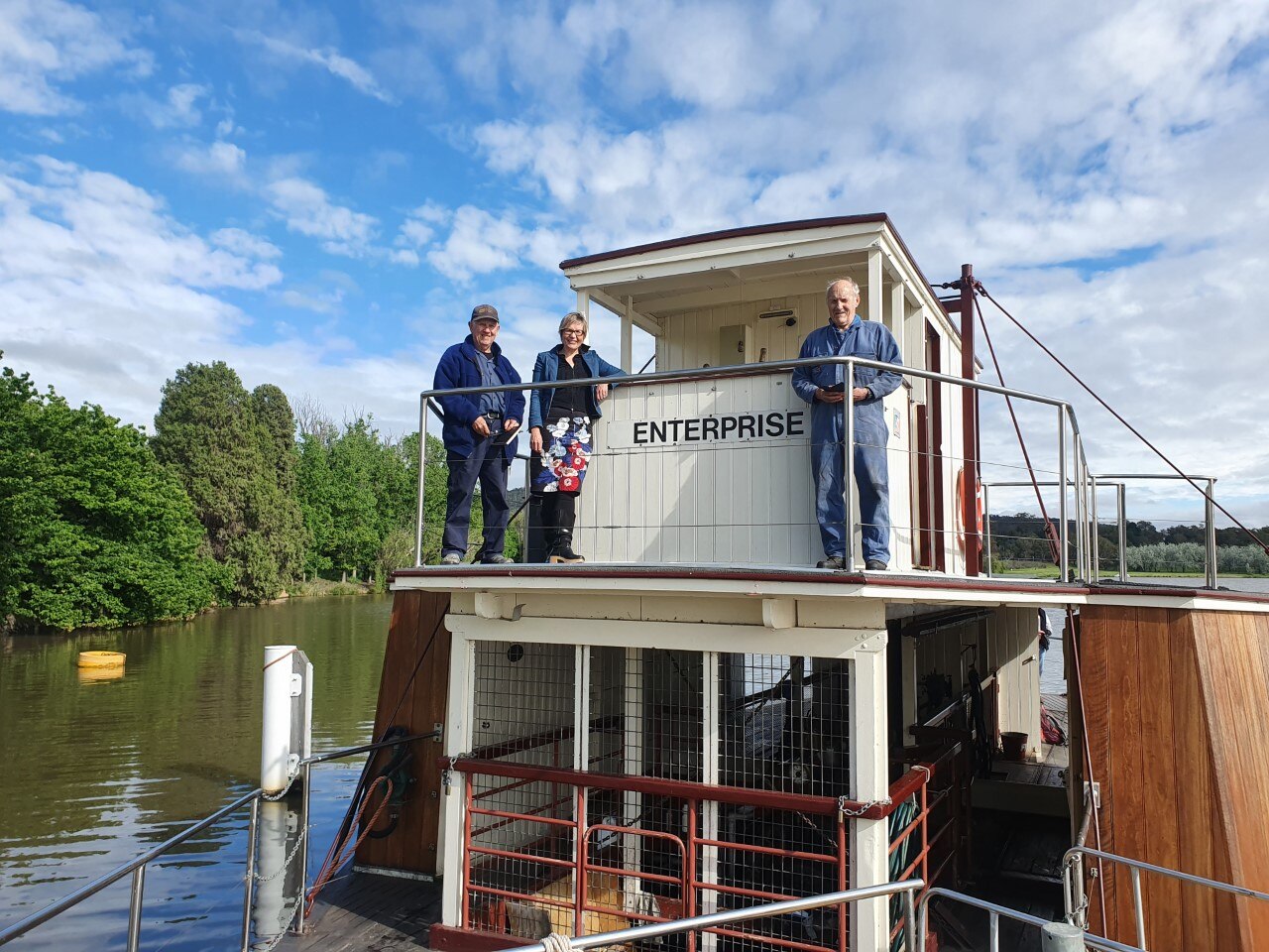 The volunteers behind the helm of the Paddle Steamer Enterprise - ABC ...