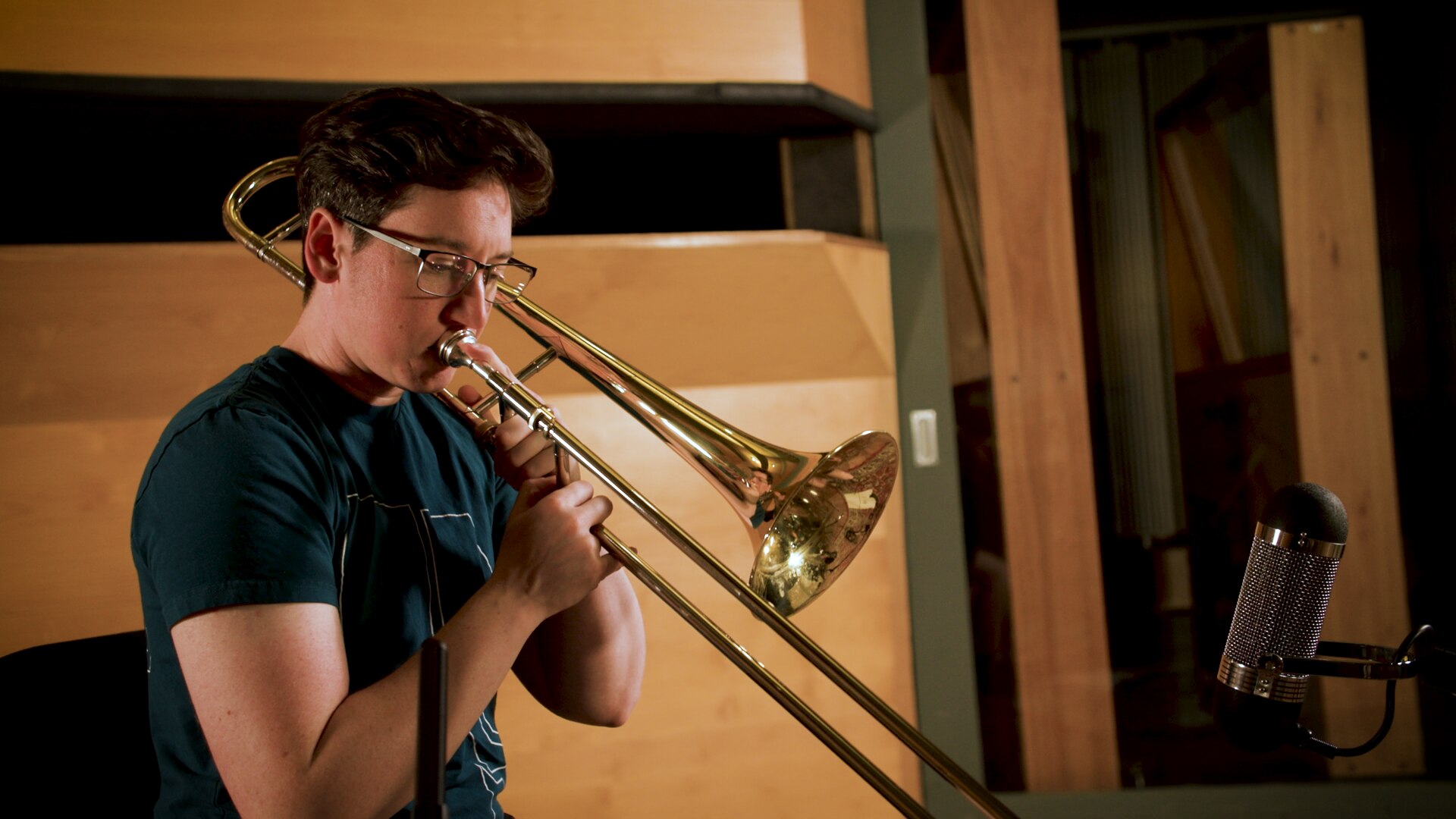 Elliot Lamb Shares Unique Voices - ABC listen