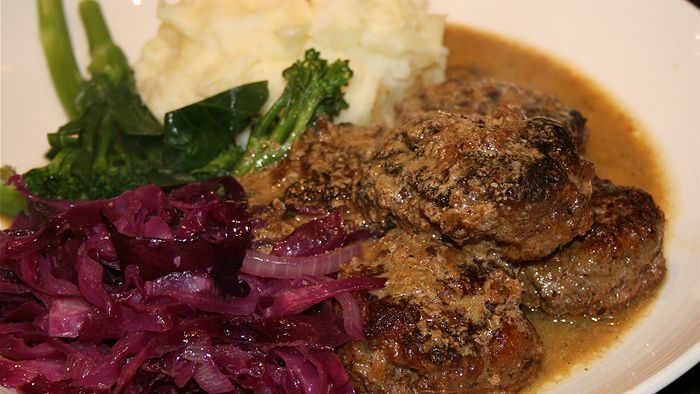 Beef Meatballs in a milk sauce - ABC Everyday