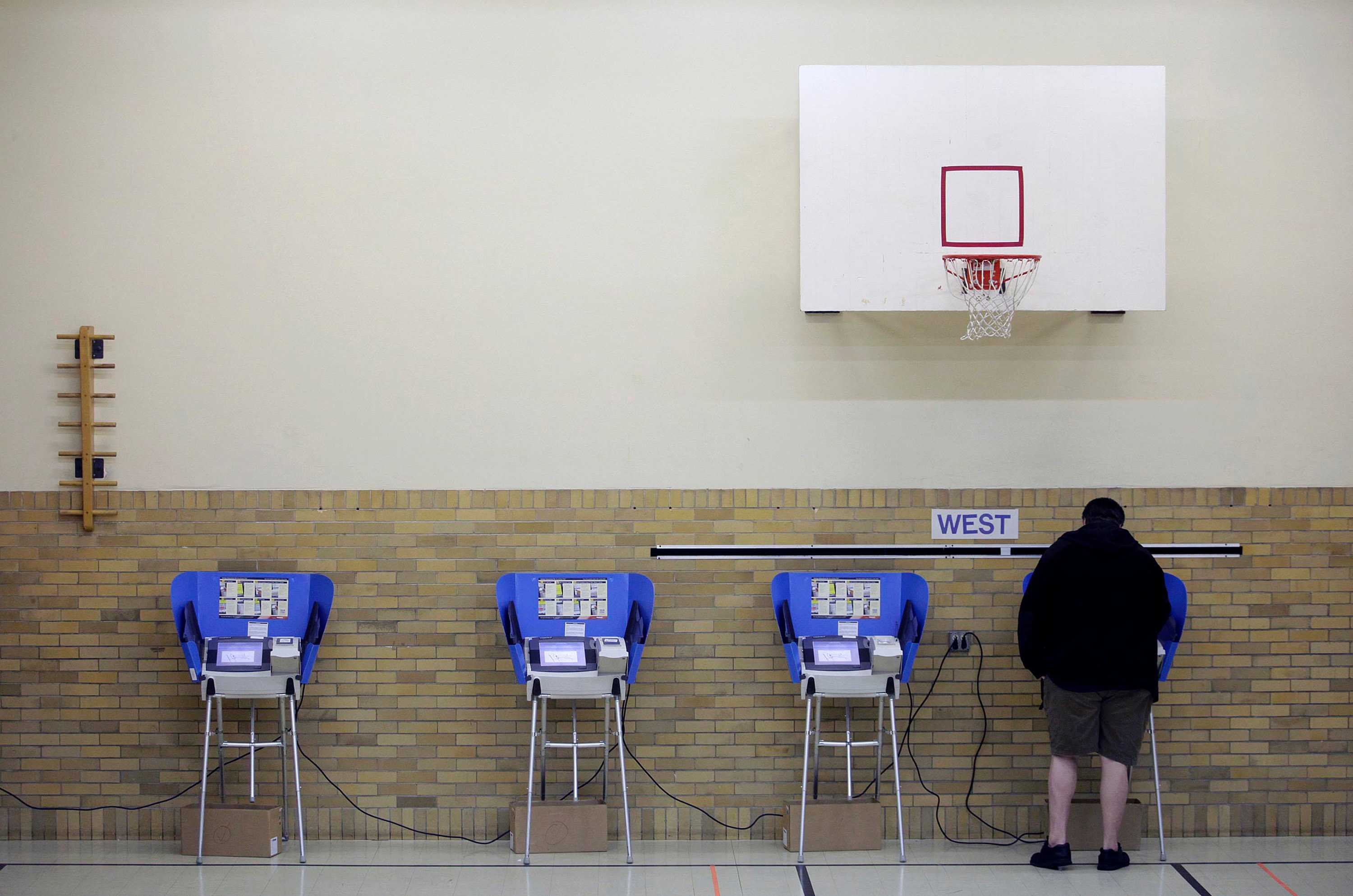 The dramatic ways US election voting methods have changed through ...