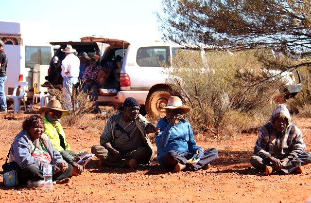 Yami Lester: More than 500 people travel to South Australia's far north ...