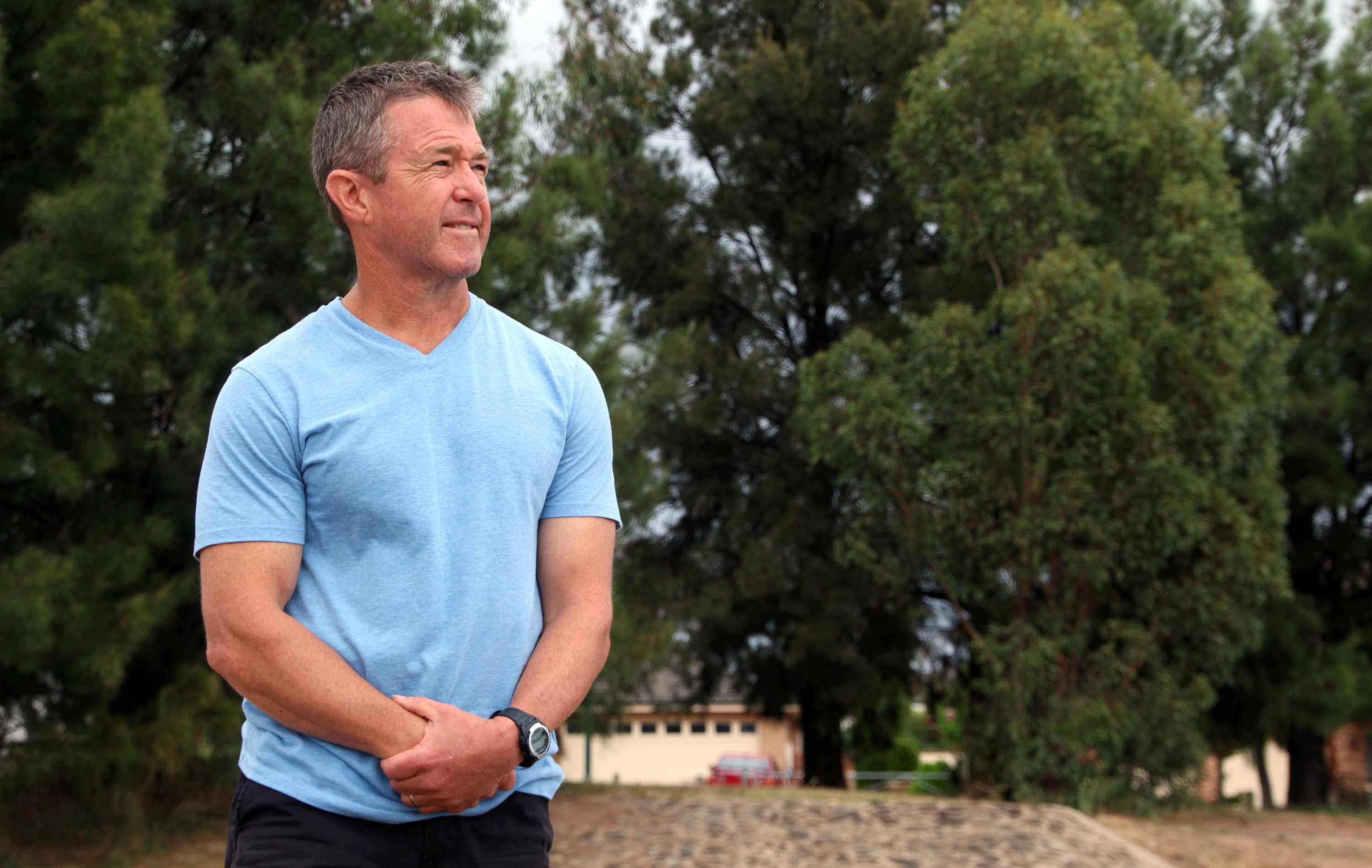 Bravery award for firefighter who saved drowning teenagers at Yerrabi ...