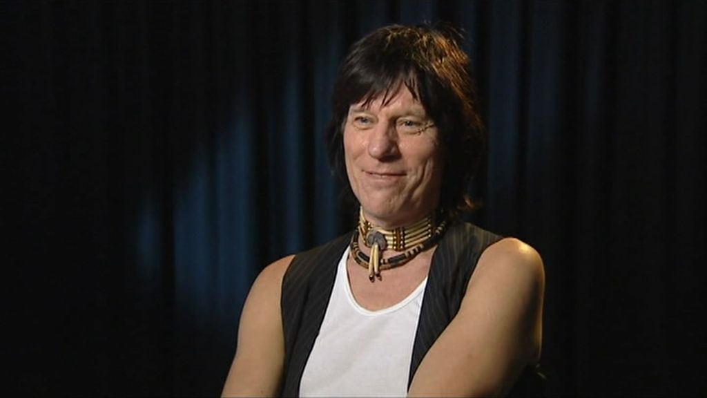 Guitarist Jeff Beck dies aged 78 - ABC News