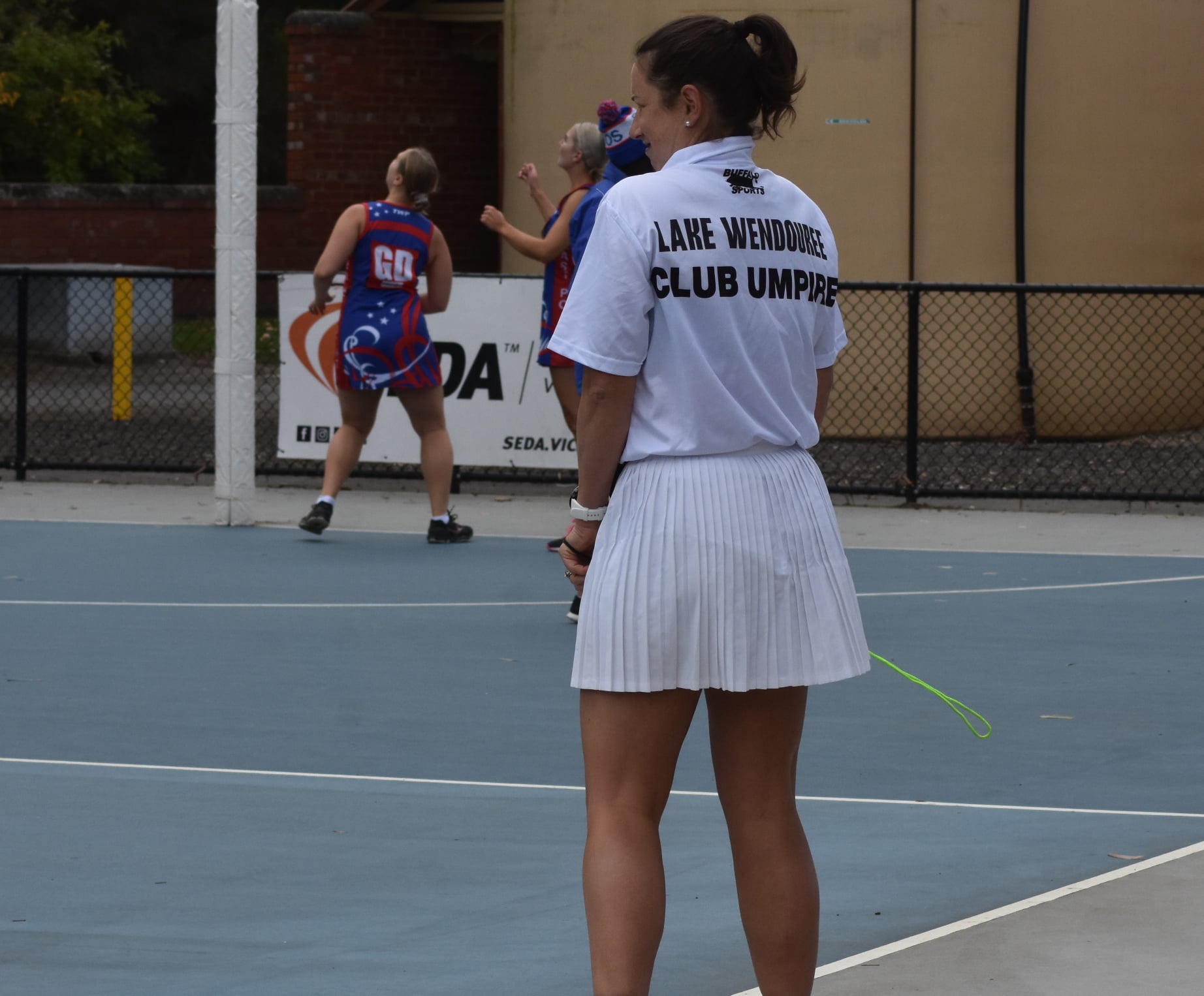 Netball associations team up to tackle umpire shortage - ABC News