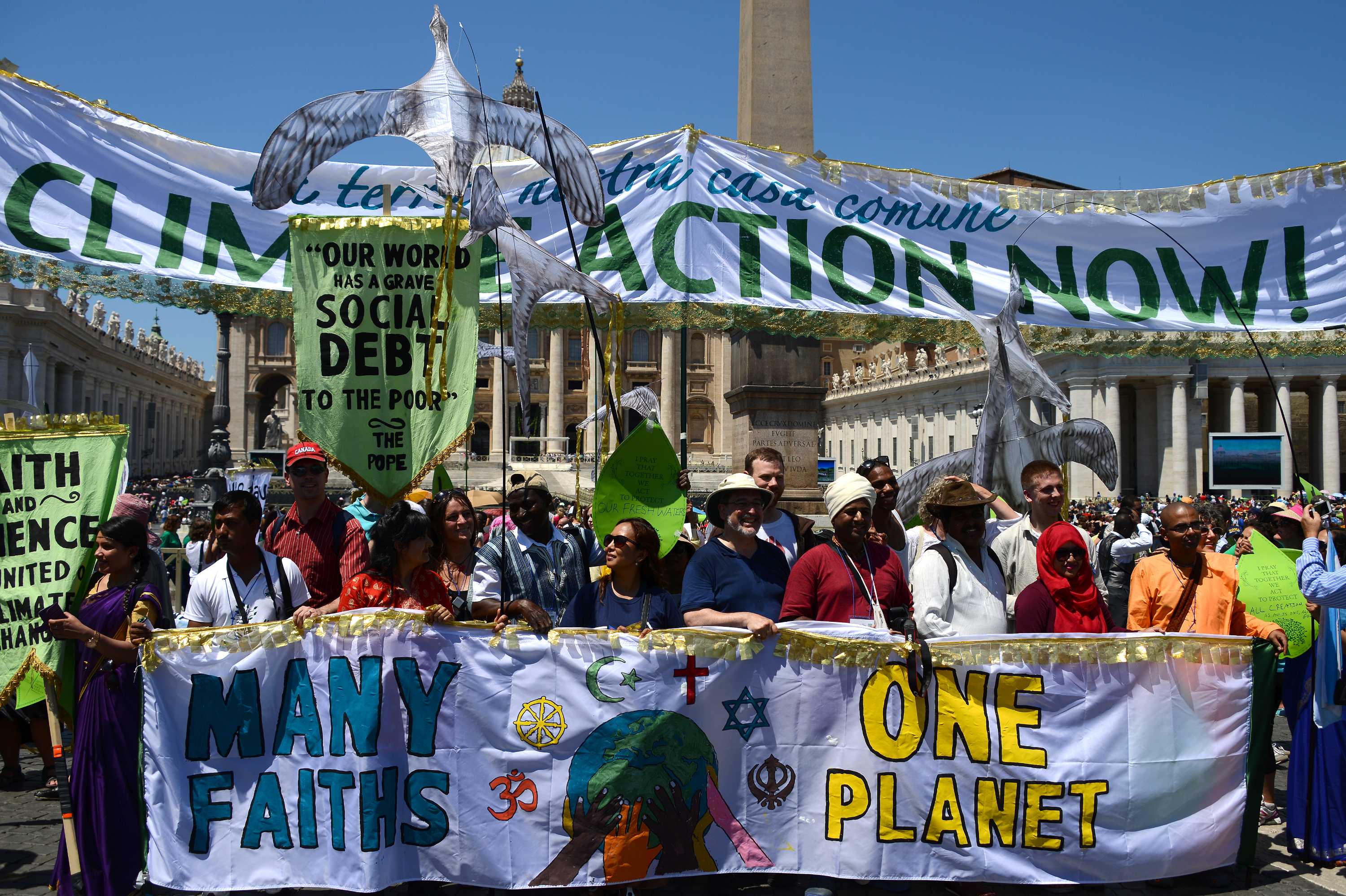 Climate change demonstrators march to the Vatican in inter-religious ...