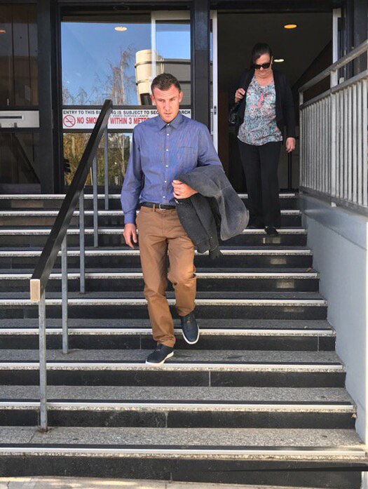 Ultralight crash pilot Shayd Hector avoids jail over 2013 Bass Strait ...