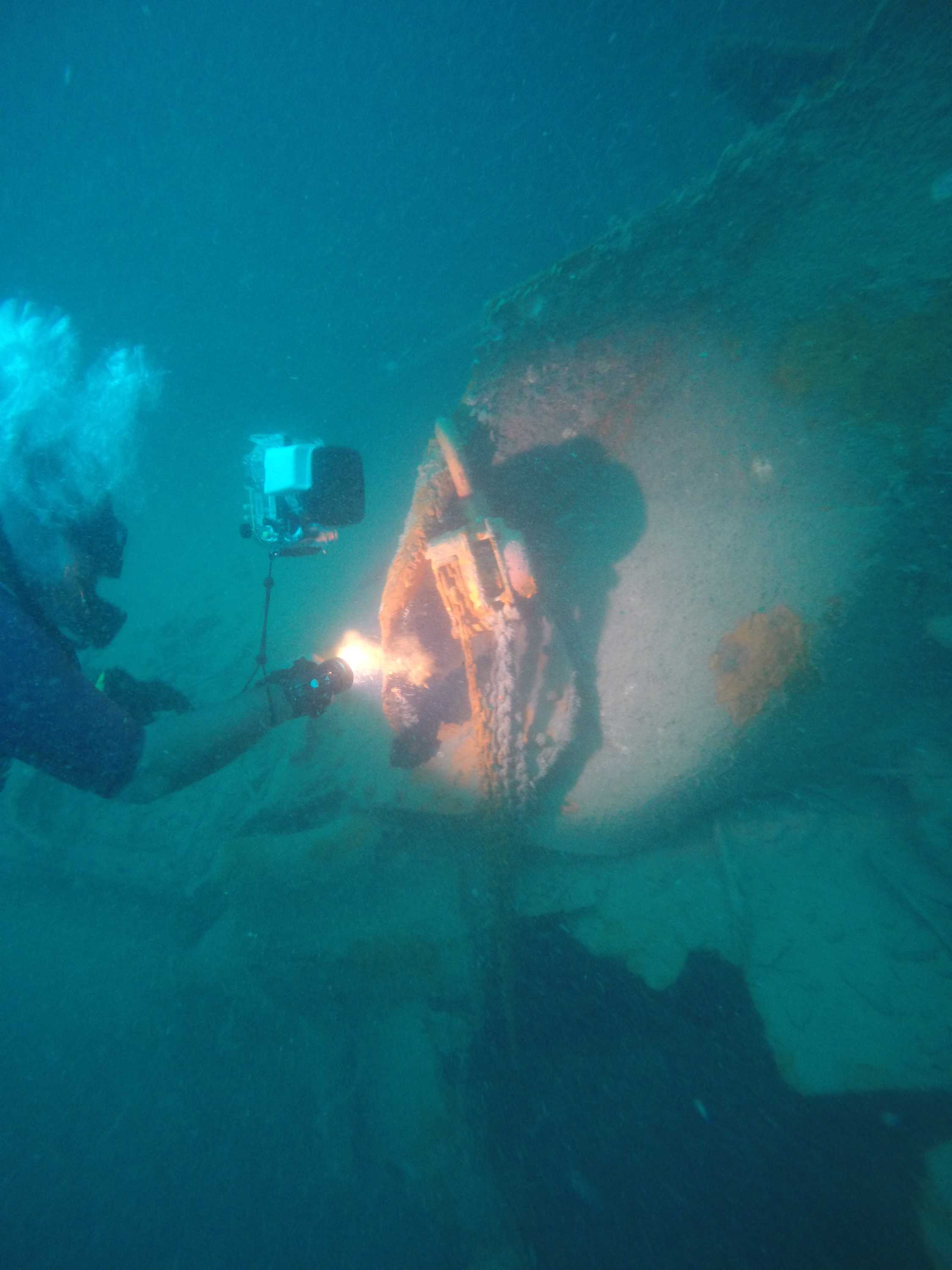 HMAS Perth wreckage now missing huge sections - ABC listen