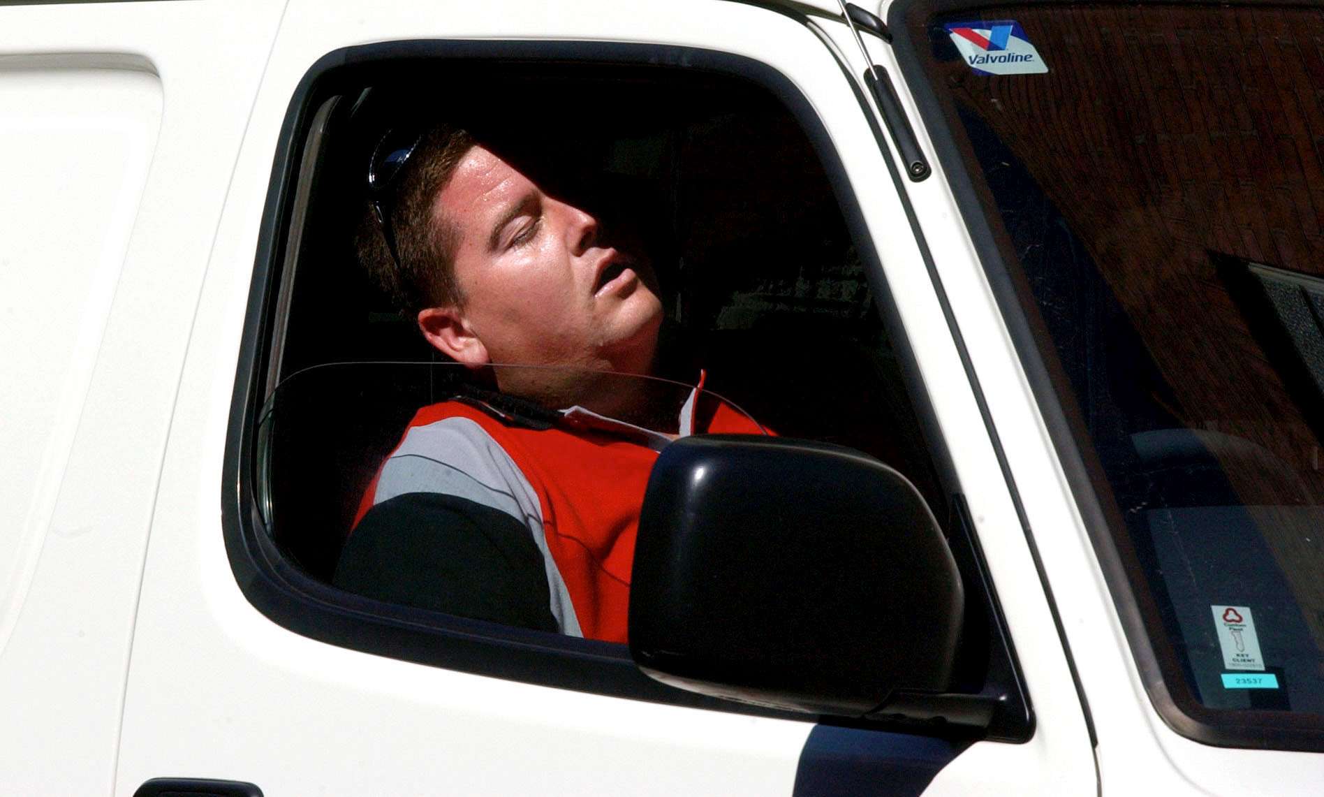 'Alarming' number of drowsy drivers on Australia's roads, sleep study ...