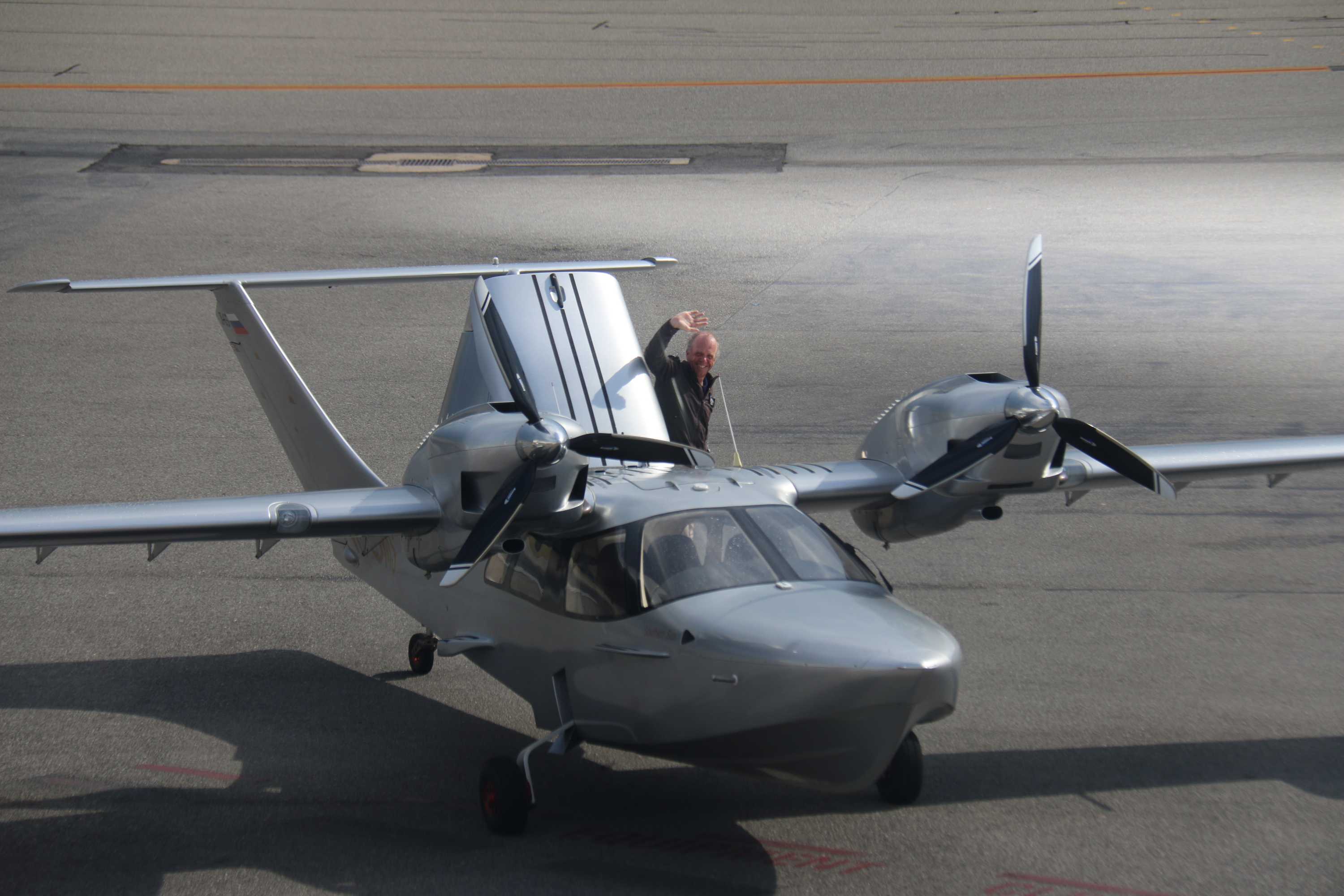 Great Air Race to Darwin remembered as the 'flight of the century ...