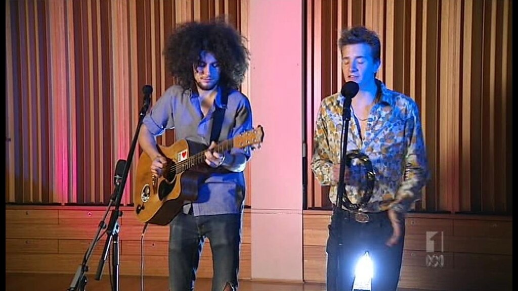 WA band unplug to play their new single for 7.30 - ABC News