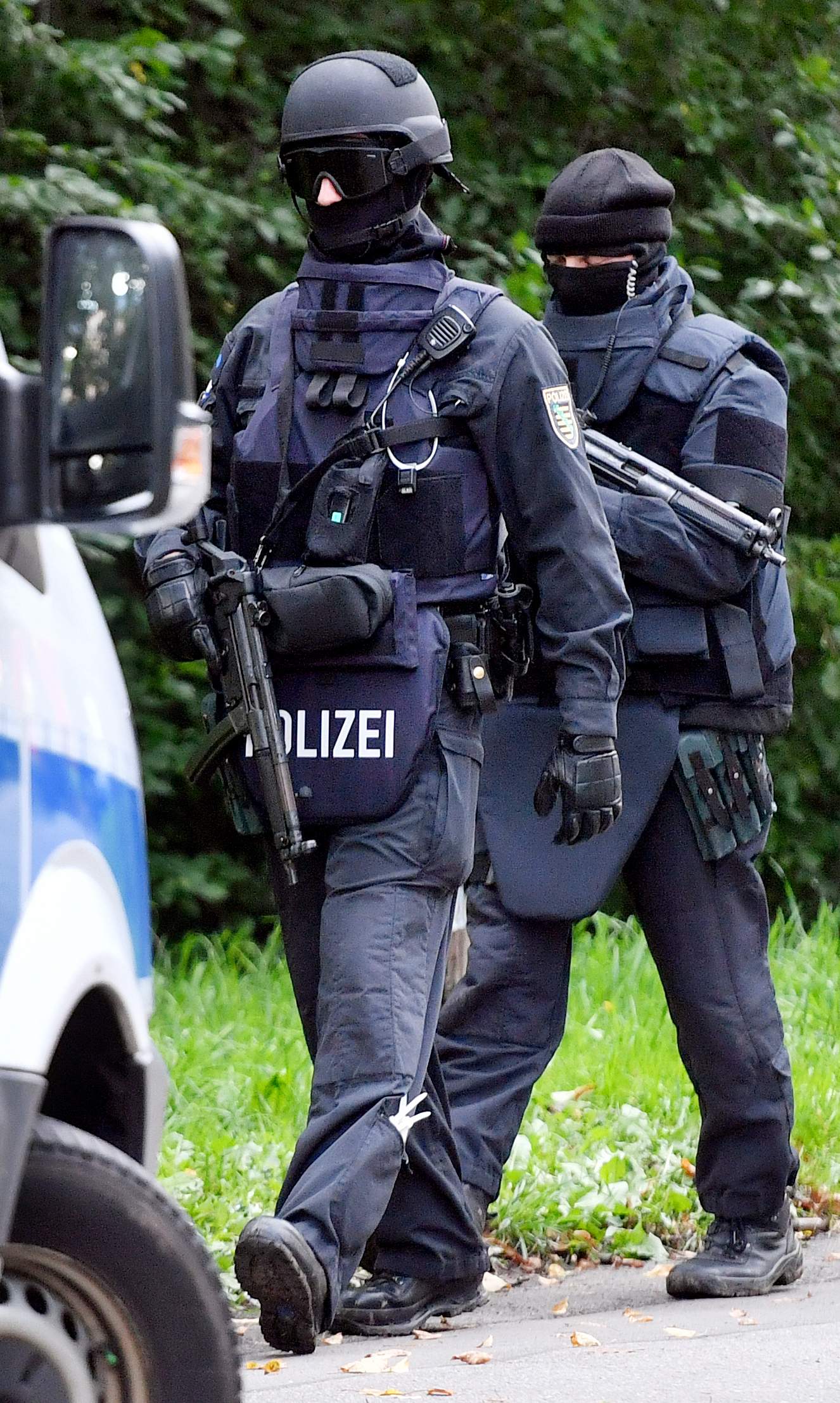 German bomb plot: Police storm second flat in hunt for man suspected of ...