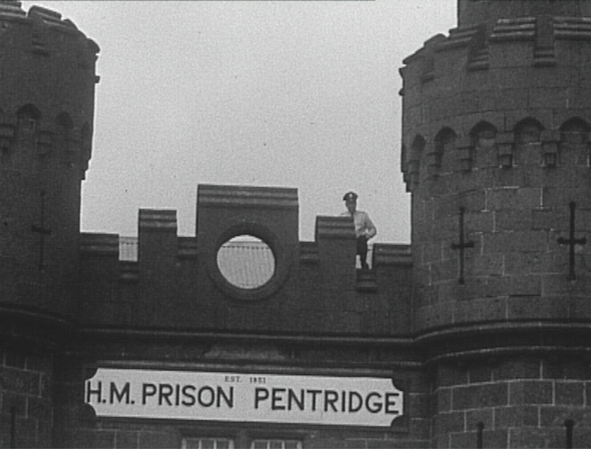 Unseen footage of Ronald Ryan, Australia's last man hanged, reveals ...