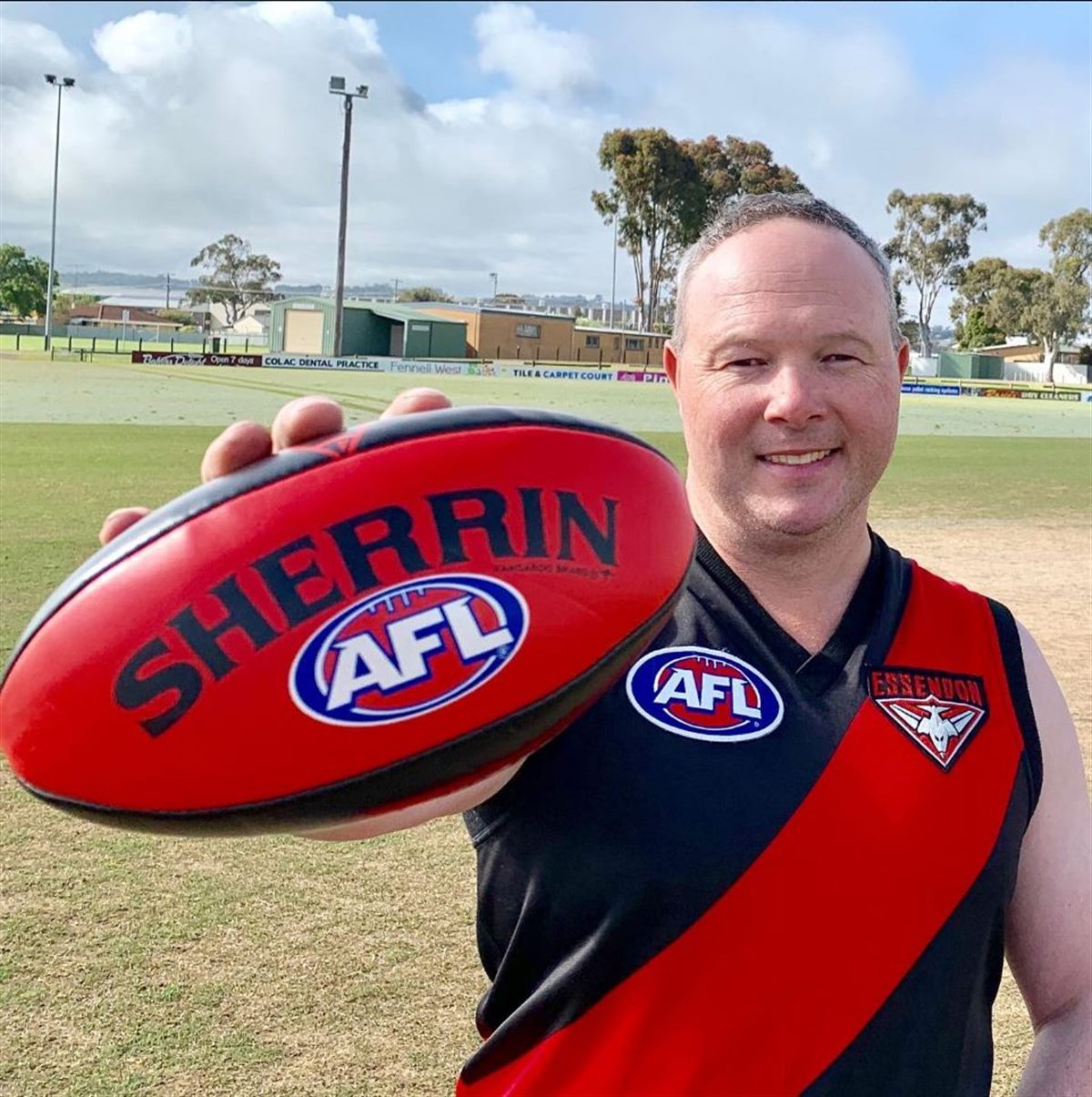 Colac offers to host AFL matches as league considers alternate venues ...