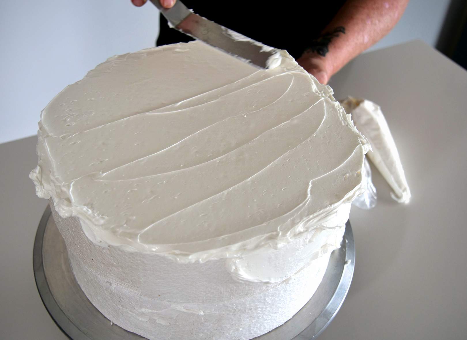Wedding cake baker helps couples celebrate during coronavirus pandemic ...