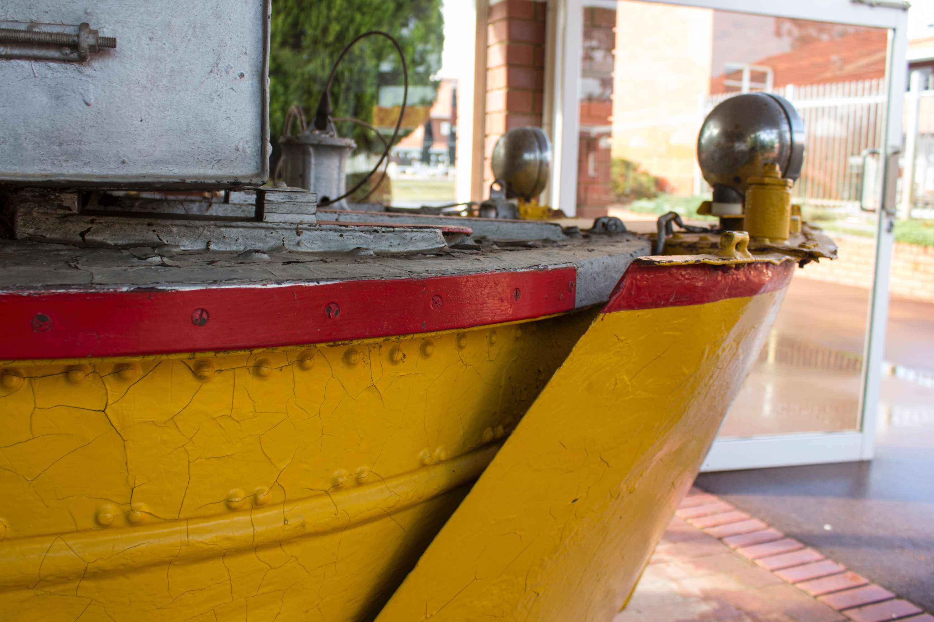 School remembers Perth adventurer who circumnavigated globe in Half ...