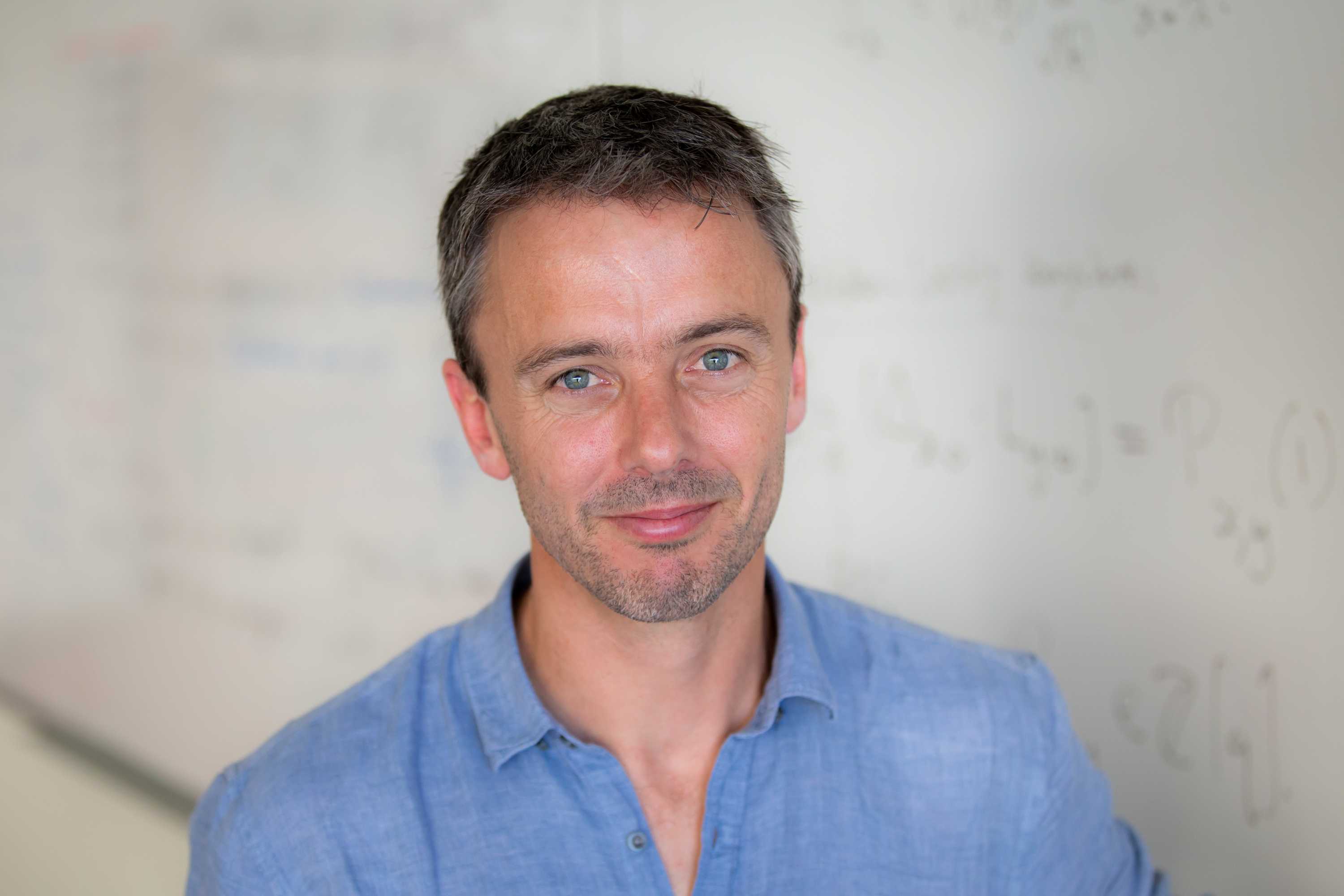 Geordie Williamson maths master and weekend rock climber - ABC listen