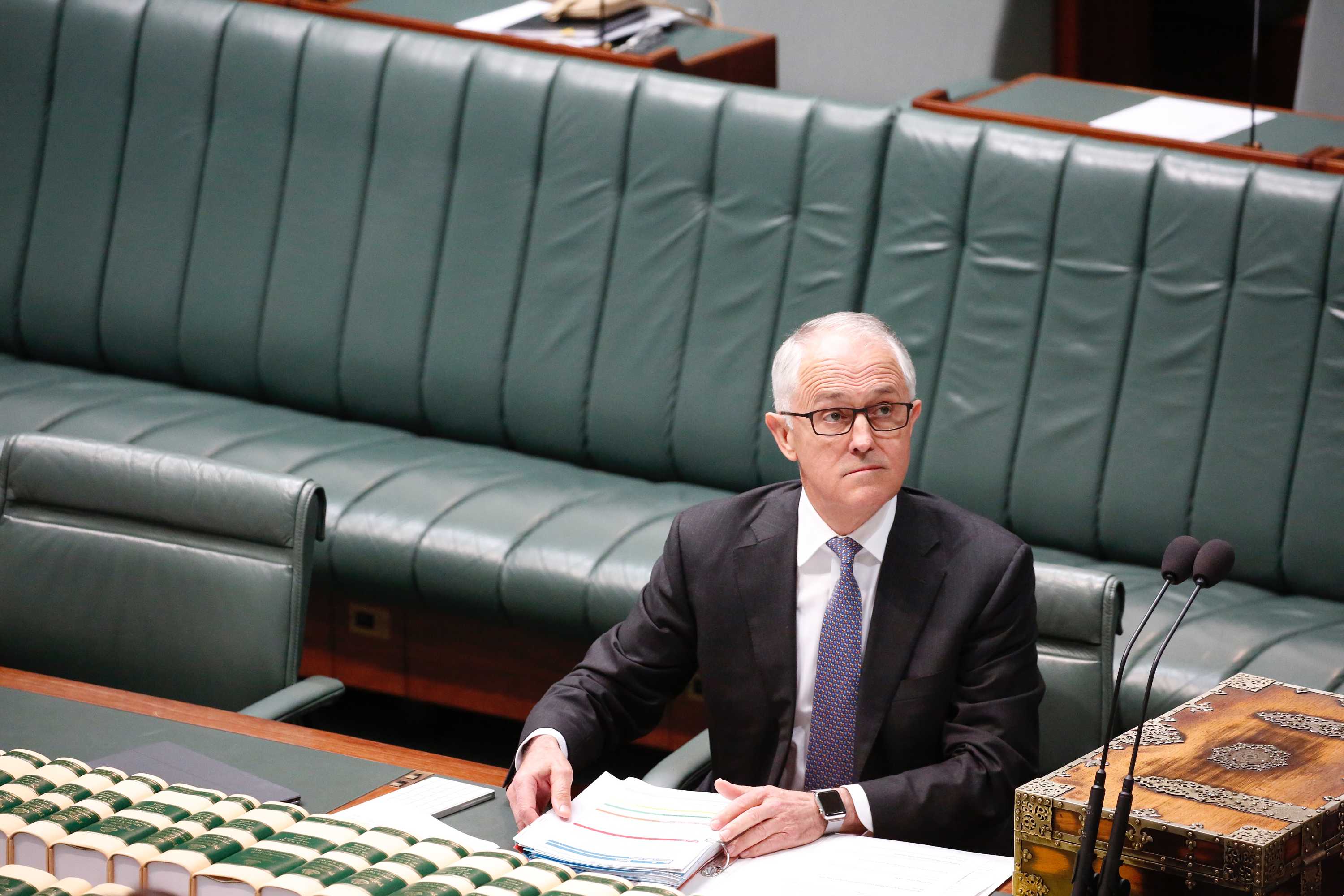 Labor, Greens and crossbenchers vow to turn up for work in Canberra ...