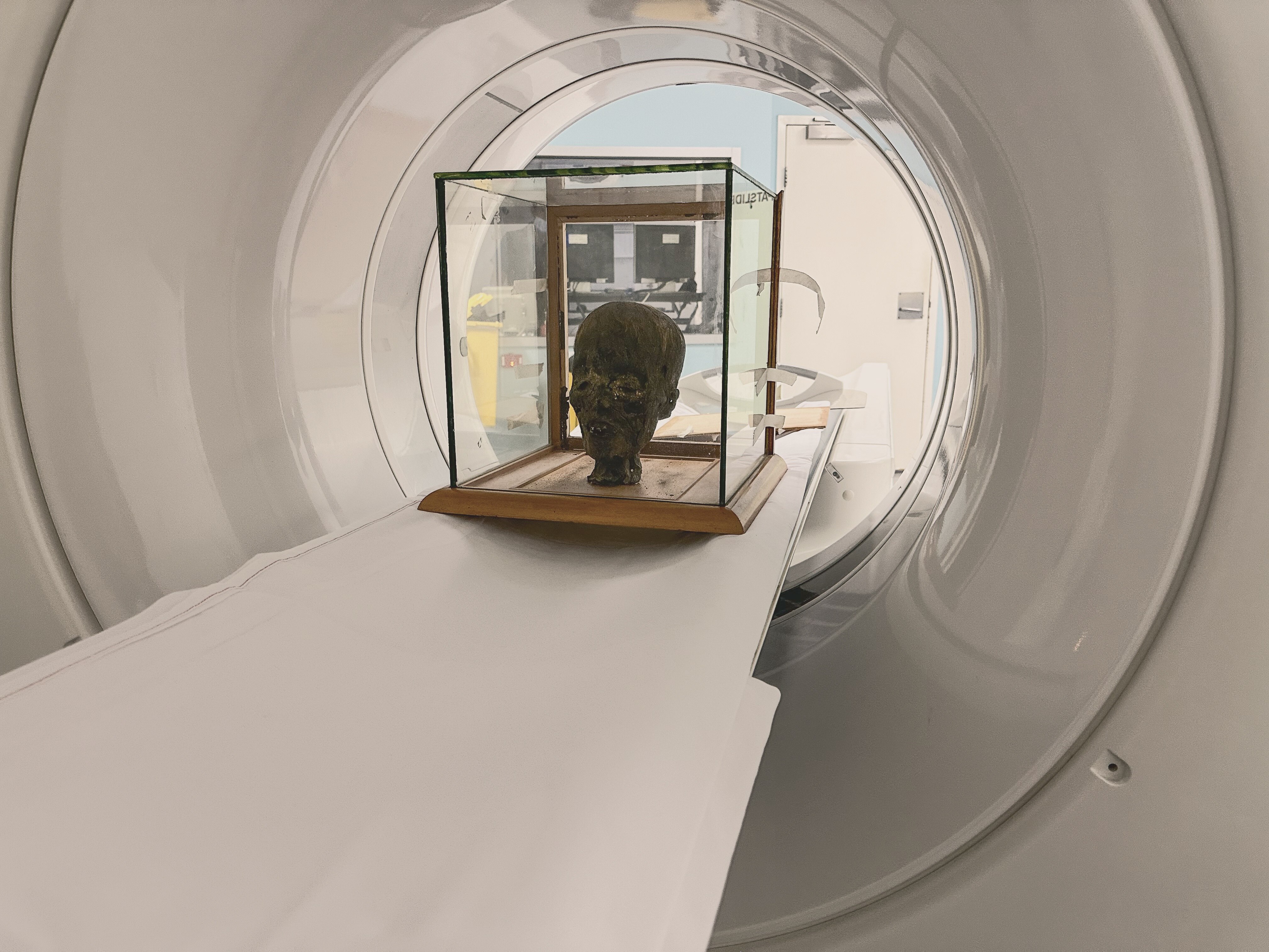 The Egyptian mummified head inside a high school library - ABC News