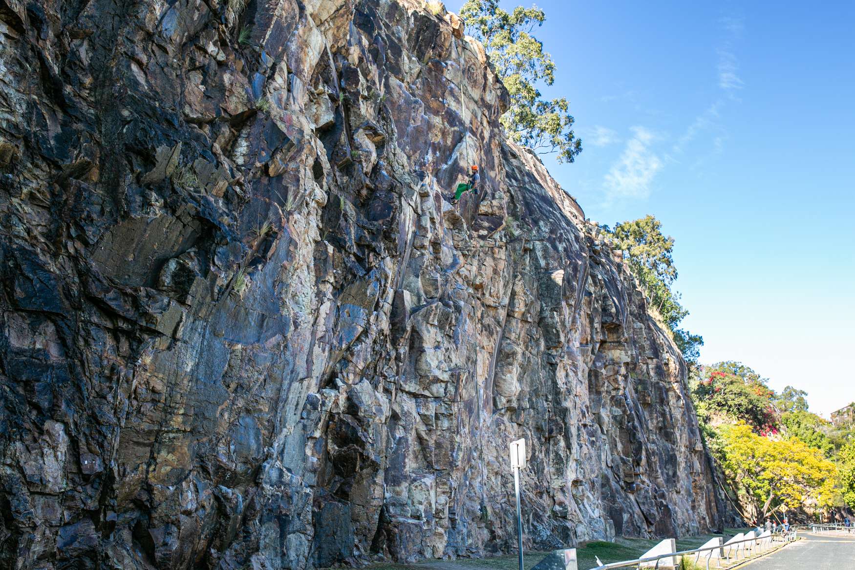 How 226-million-year-old tuff rock formed the foundations of Brisbane ...