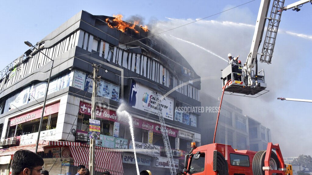 Fire in Indian commercial centre kills at least 17 - ABC News