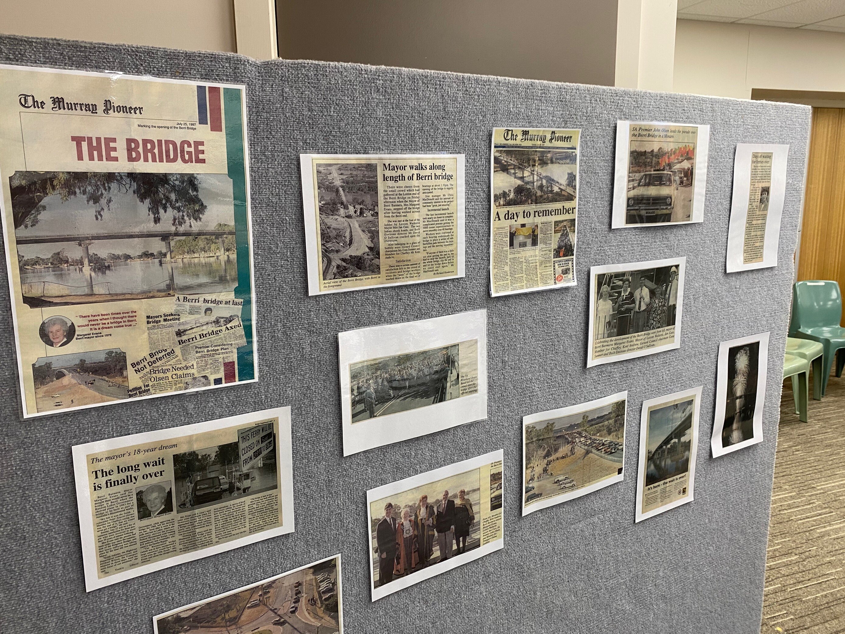 Celebrating Berri Bridge that brought together divided community - ABC News
