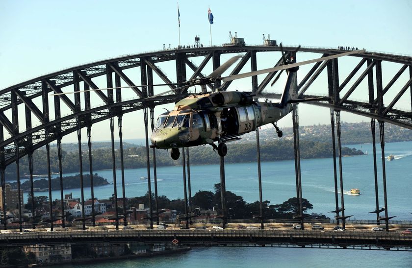 Brisbane touted for new naval base - ABC News