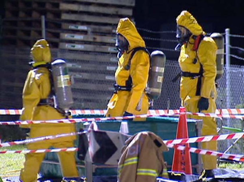 Factory chemical spill clean-up continues - ABC News