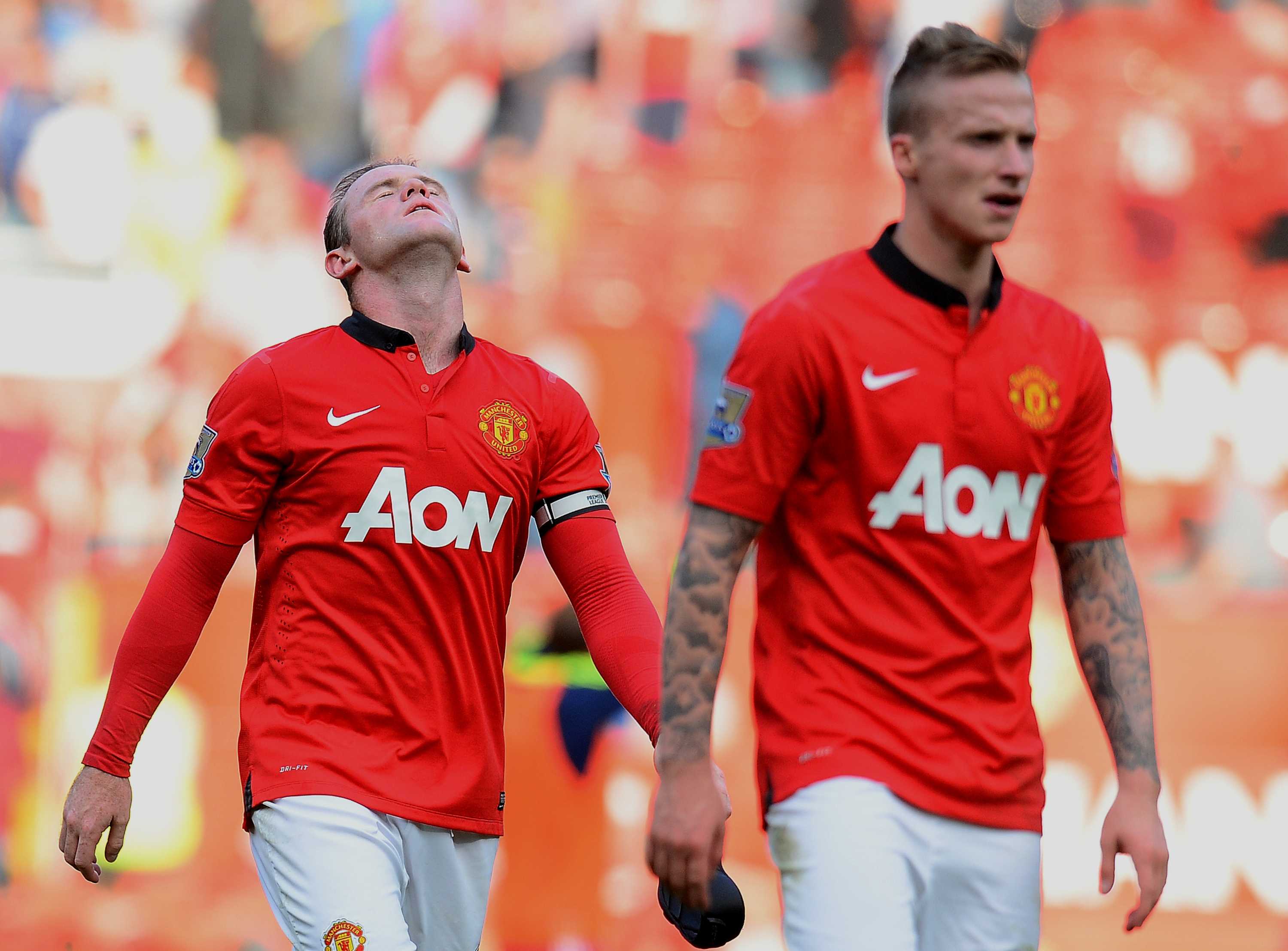 Manchester United, City lose, Arsenal moves top of Premier League ...