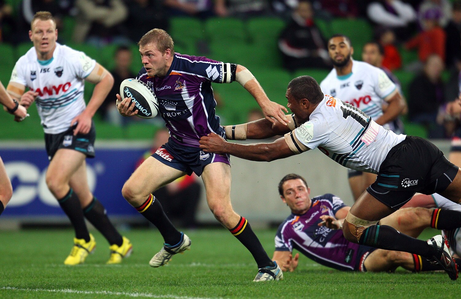 Storm roll toothless Panthers - ABC News