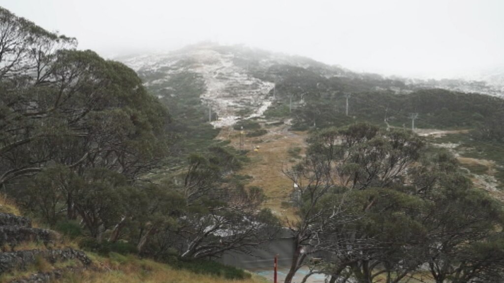 Perisher Valley in Snowy Mountains receives its first snowfall for 2015 ...