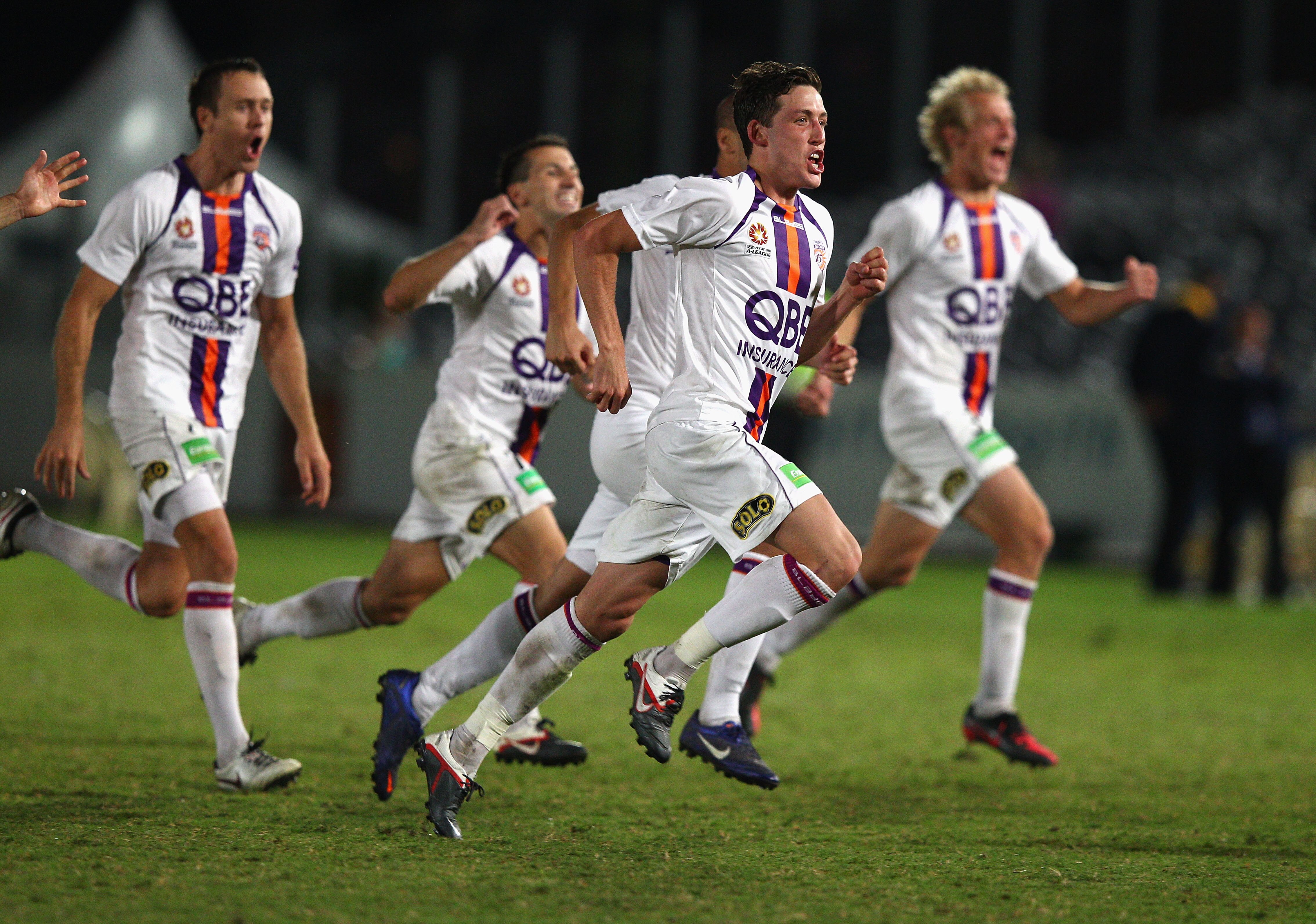 Glory into grand final after shoot-out win - ABC News