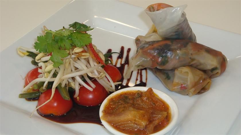 Vietnamese Beef Rice Paper Rolls - ABC News