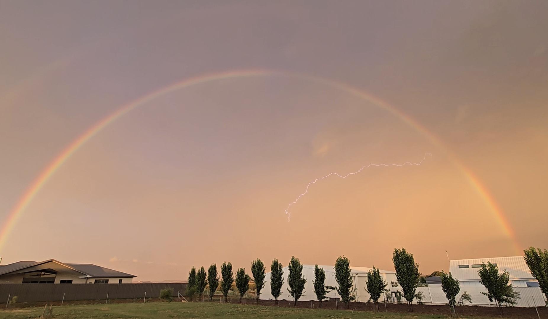 Unusual pairing of rainbows and lightning lights up Wagga Wagga's ...