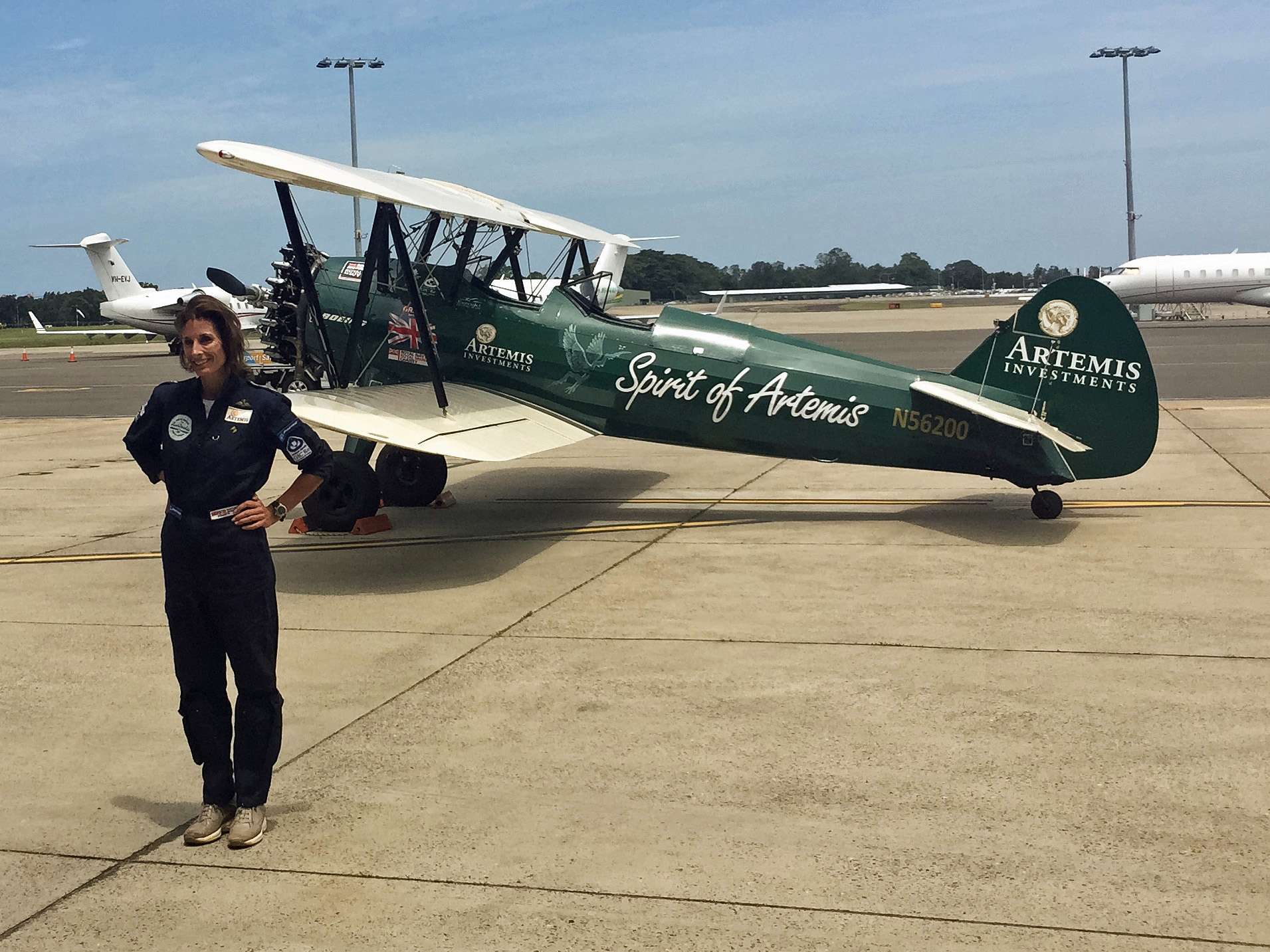 Pilot lands in Sydney after epic journey from Britain in 1942 aircraft ...