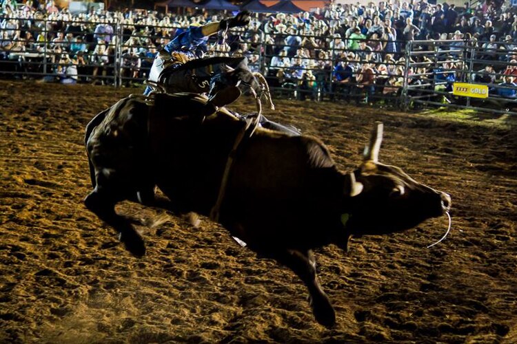 Young NT rodeo riders 'suck it up and forget about the fear' in their ...